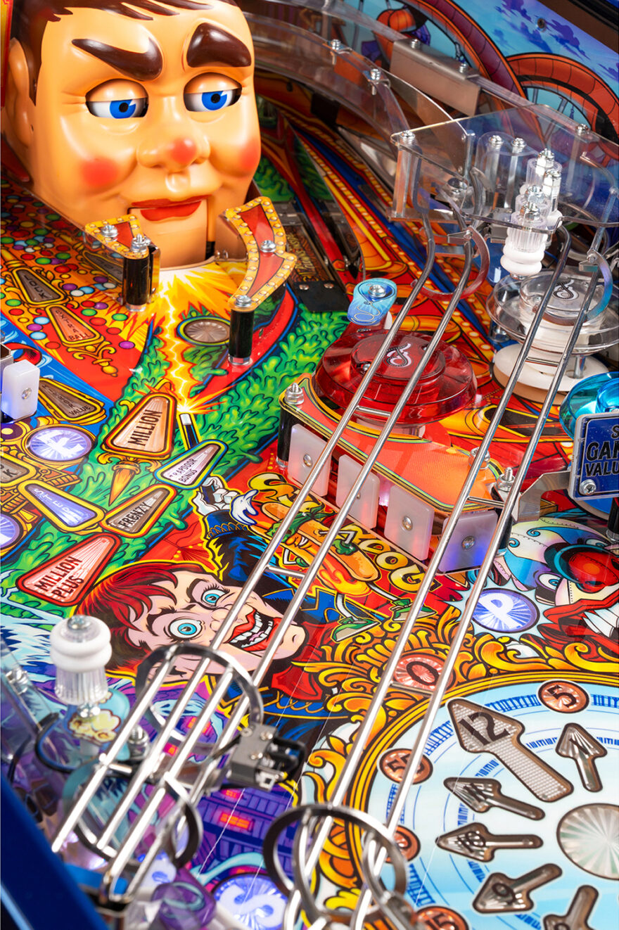 Pinball Magazine - The in-depth pinball glossy (more like a book)